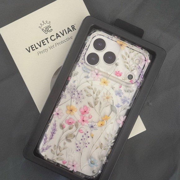 Velvet Caviar | Cell Phones & Accessories | Velvet Caviar Iphone 7 Pro ...